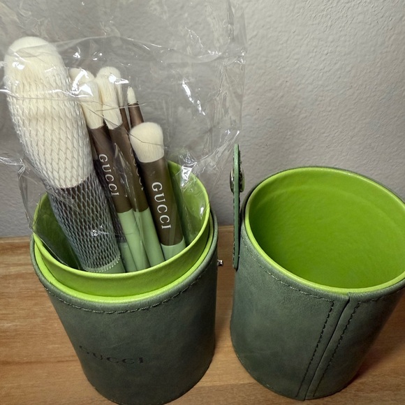 Gucci | Makeup | Gucci Beauty 8 Piece Makeup Brush Set | Poshmark
